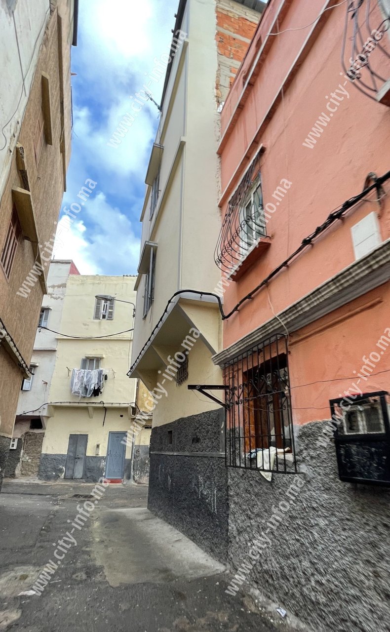 Rue 22 - le bâtiment à Casablanca, Maroc - CityInfo