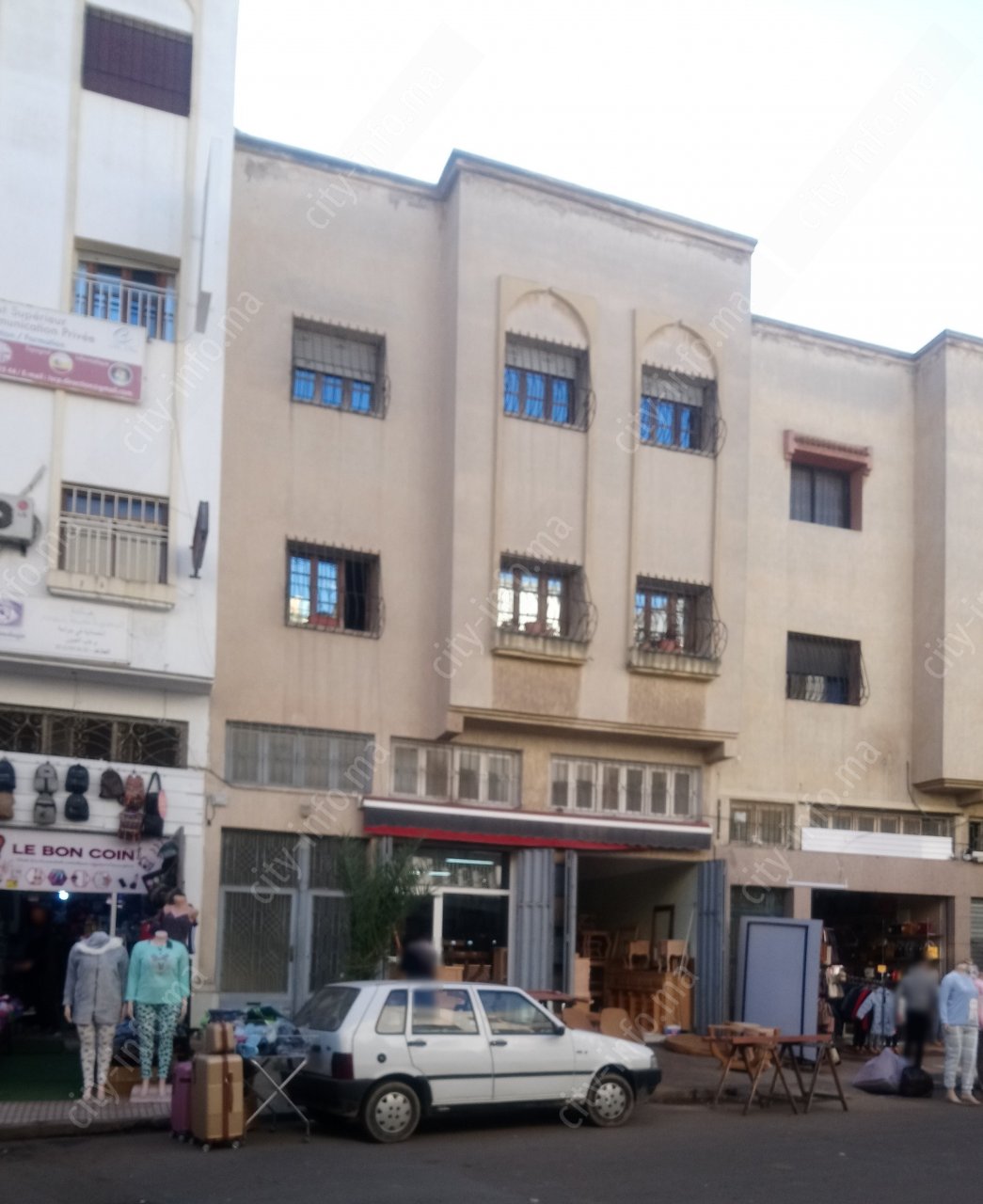 Rue 22 - le bâtiment à Casablanca, Maroc - CityInfo