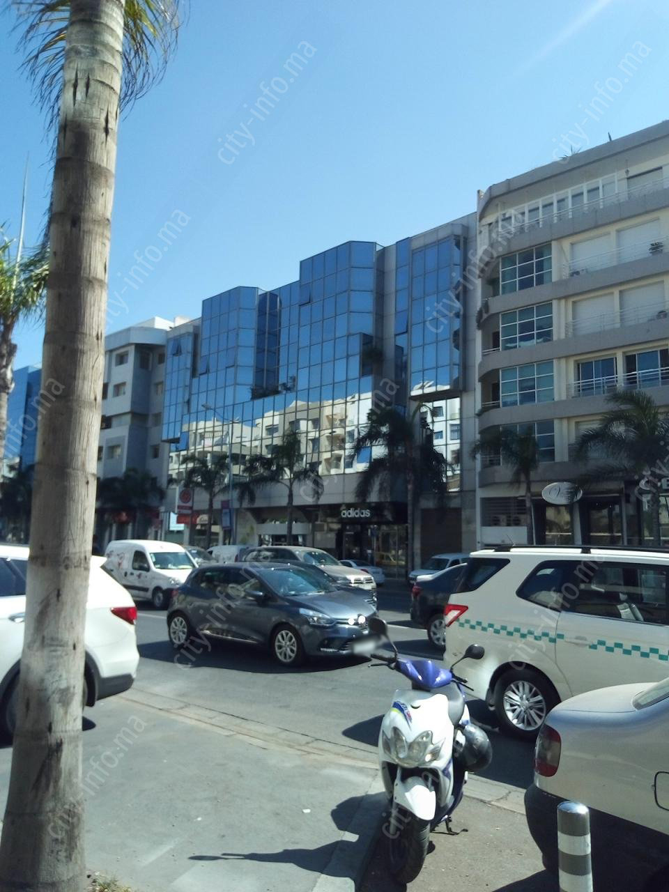 101, Boulevard Massira Al Khadra - le bâtiment à Casablanca, Maroc ...